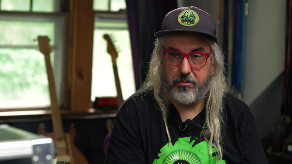 J Mascis, Kurt Vile Talk Guitar Lore, Favorite Dinosaur Jr. Albums ...