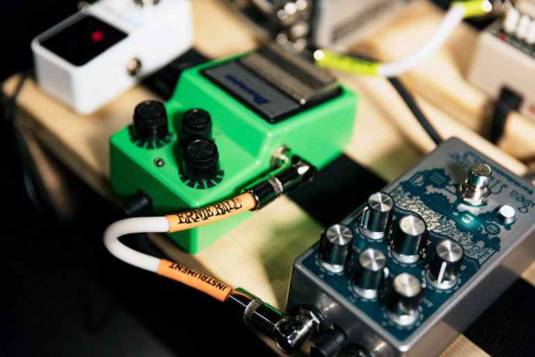 How To Wire A Pedal Board – Ernie Ball Blog