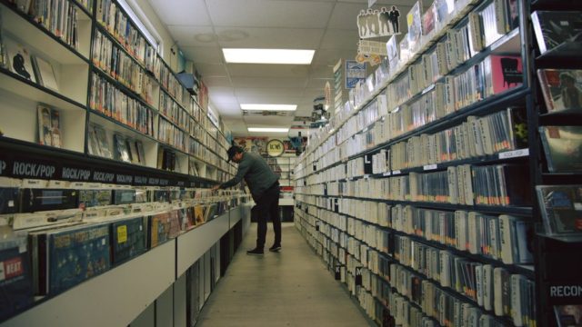 Celebrating the Pursuit of Tone with Tom Delonge – Ernie Ball Blog